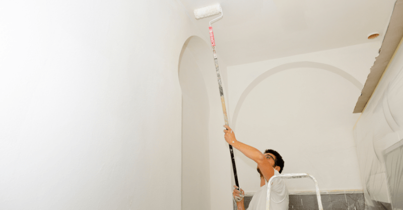Pros & Cons of Painting Interior Walls & Ceilings The Same Color